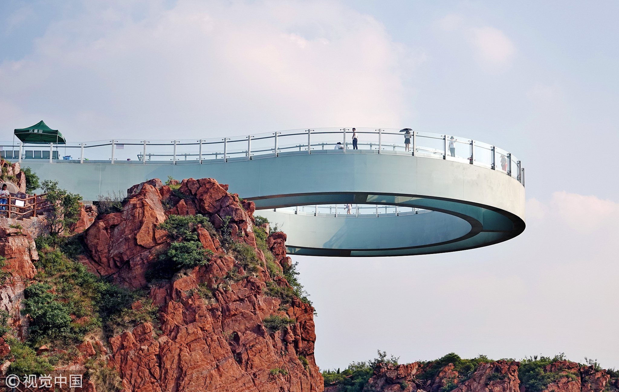 World’s longest glass circular bridge opens in China | Newspeakonline